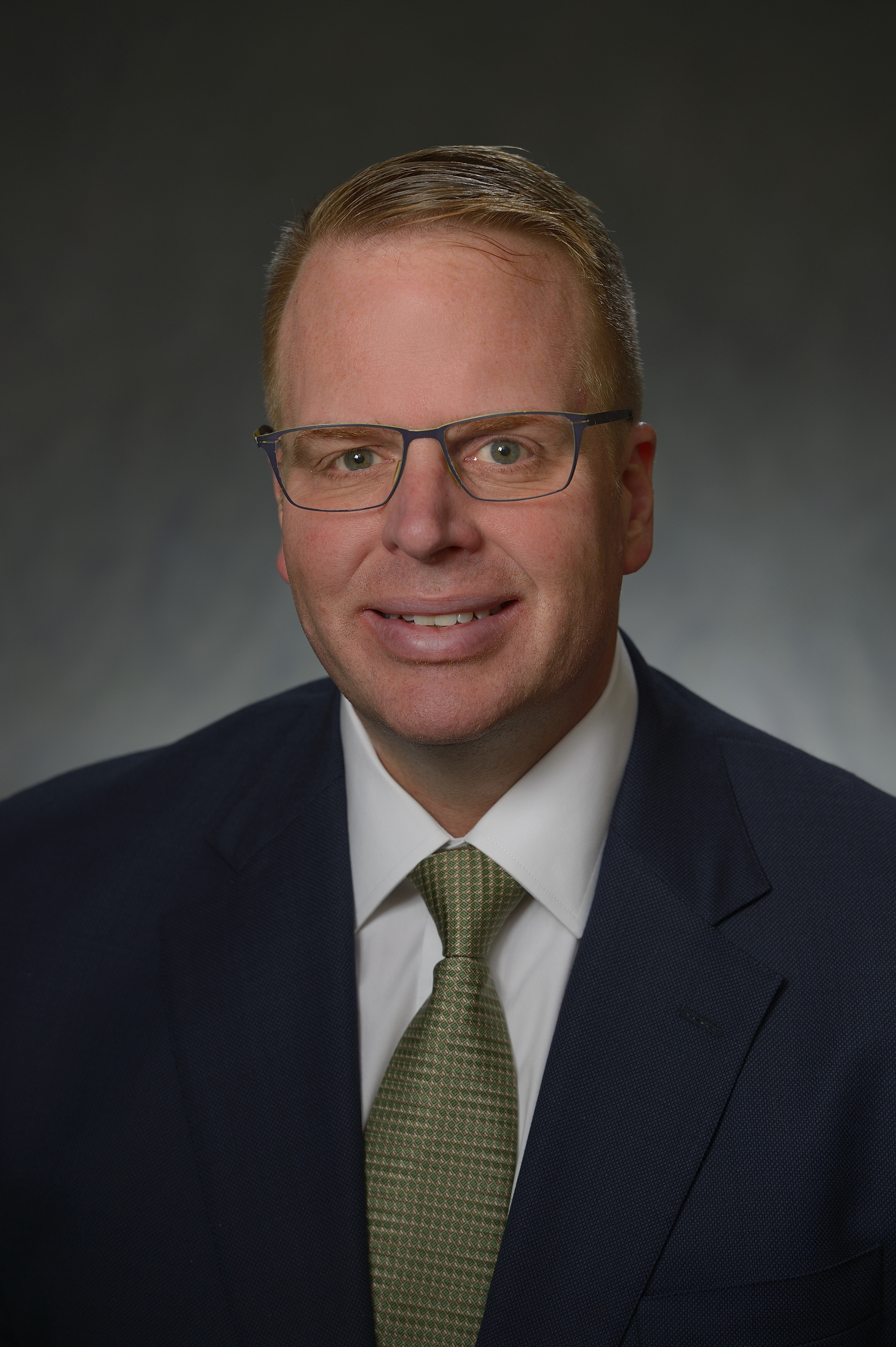 Biography - Patrick J. Connolly, MD - Omnia Education